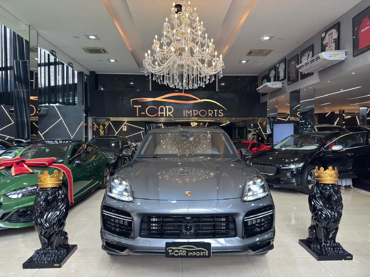 PORSCHE CAYENNE 4.0 V8 E-HYBRID TURBO S AWD 2023 BLINDADO - TCar