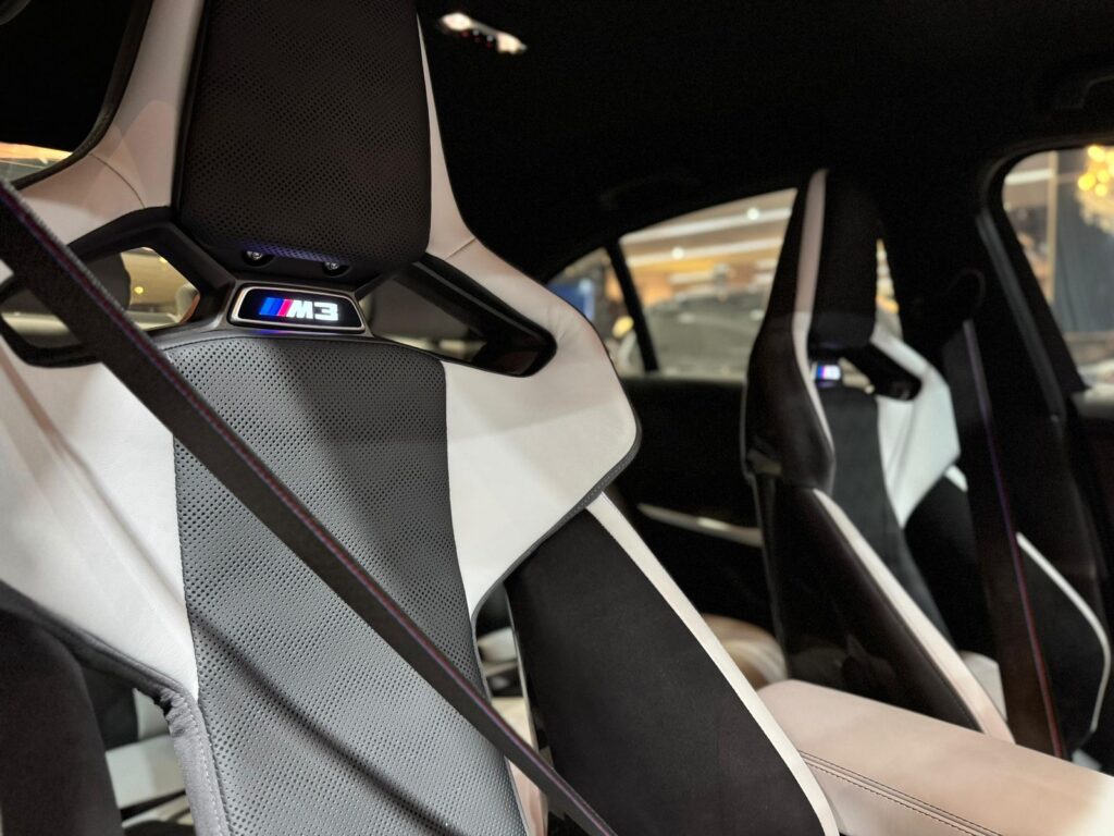 BMW M3 COMPETITION PACOTE M RACE TRACK - TCar